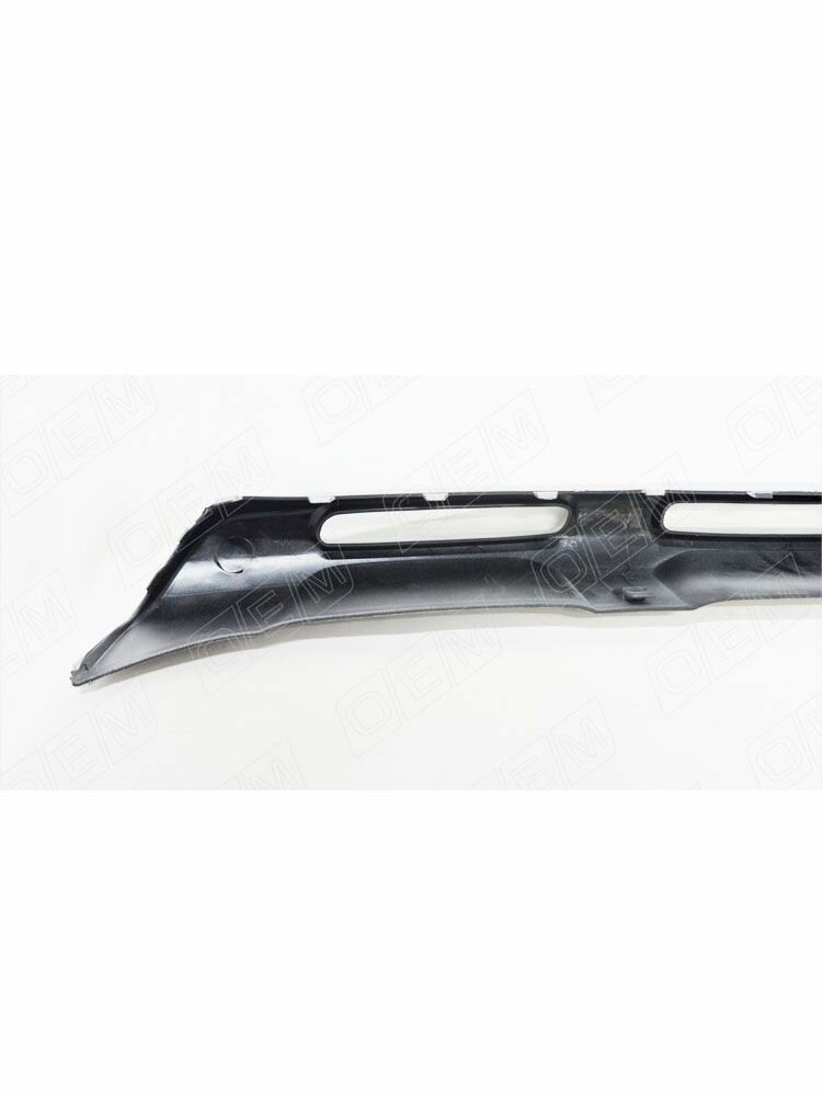 Накладка бампера переднего Kia Rio 4 FB 2017-2020. хэтчбек X-Line, O.E.M. OEM0604