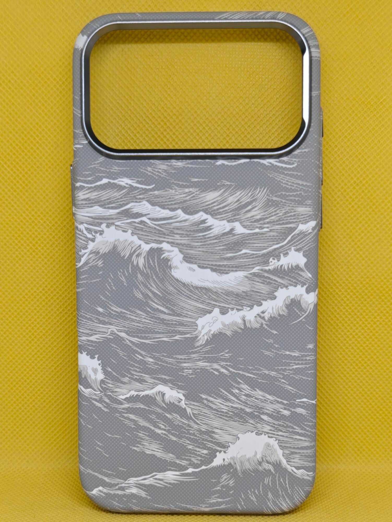 Чехол матовый под карбон Luxo для iPhone 17pro max с поддержкой MagSafe, серый