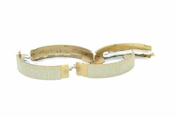 Колодки тормозные задние барабанные (4шт.) BSG Арт. BSG75205001 / лада Largus RENAULT Kangoo, Logan