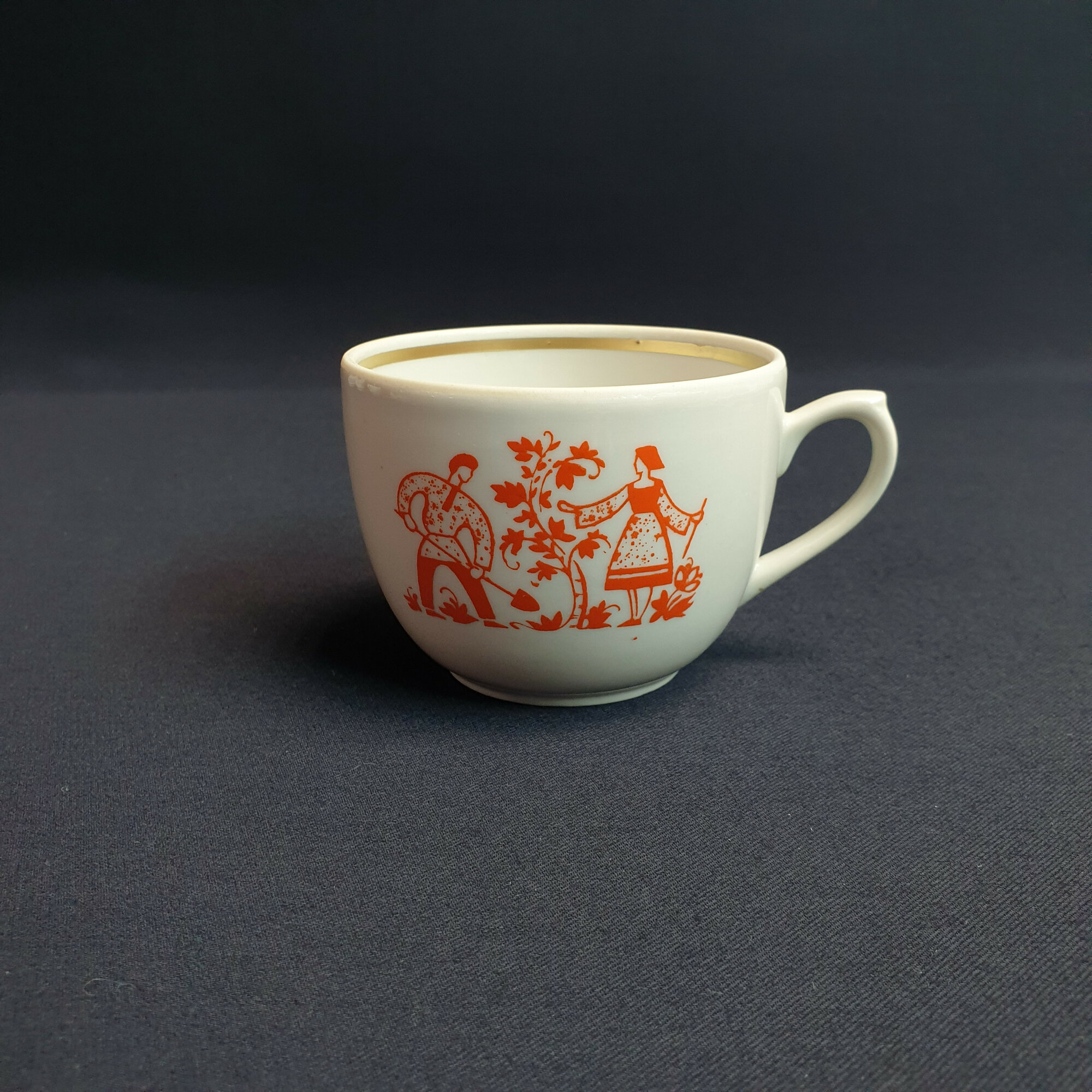 Чашка кофейная 220 мл, Вербилки 1954-1965 гг, фарфор, деколь, позолота. Винтаж, СССР.