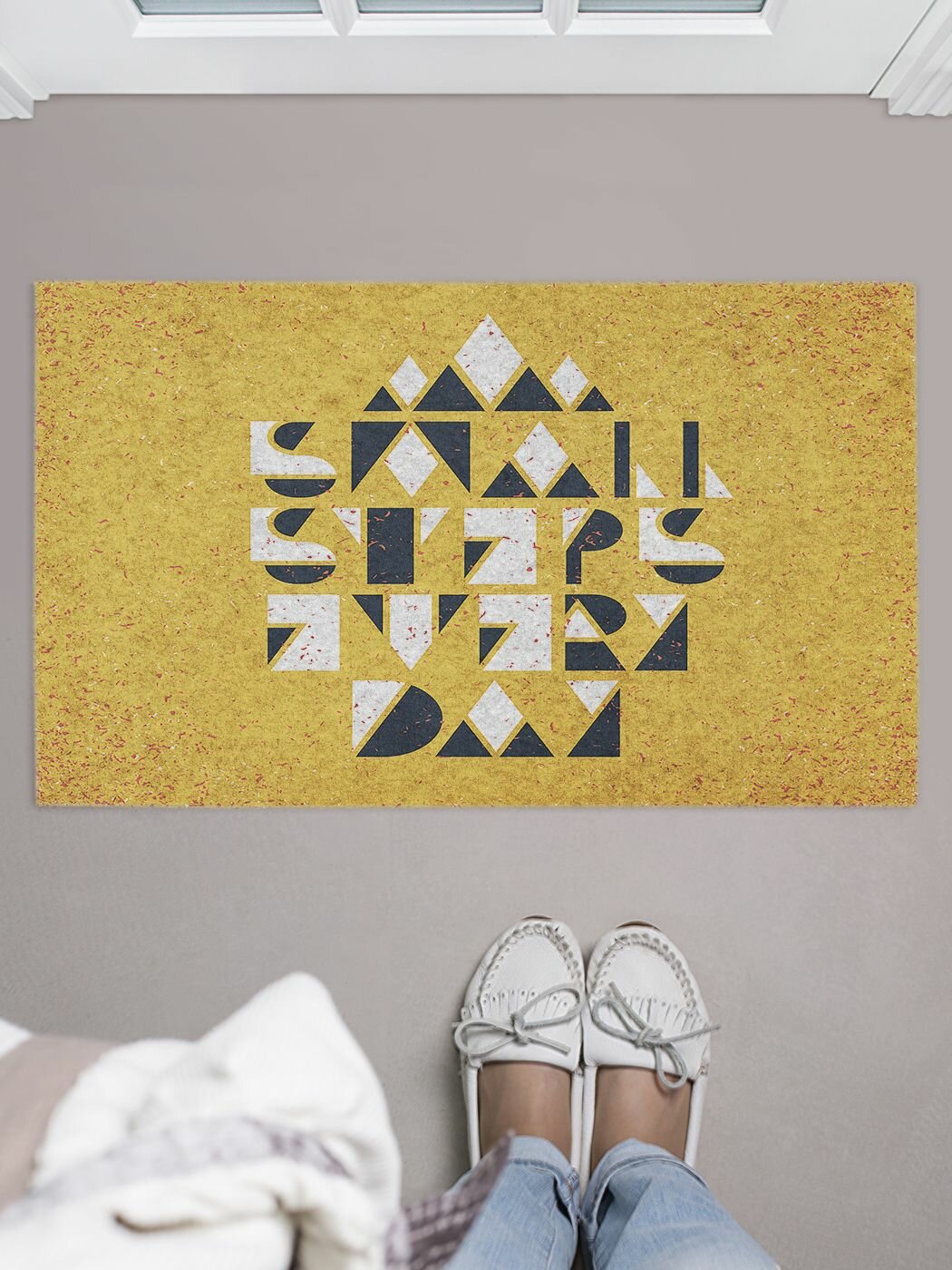 Коврик придверный в прихожую с принтом "Маленькие шаги каждый день" 45 на 75 см , JoyArty