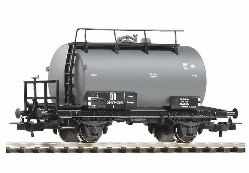 57715 Piko Цистерна двухосная DR EpIII - модель в масштабе 1/87 для игрушечной железной дороги H0 16,5мм