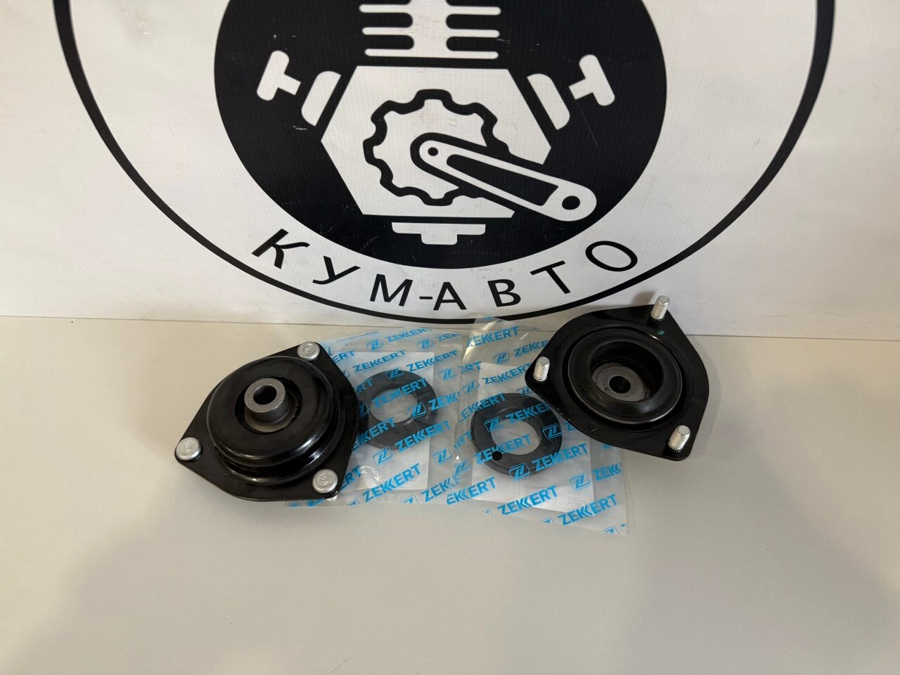 Передние опоры с подшипниками Ниссан Альмера Б10 Nissan Almera (B10) 06- Zekkert Германия
