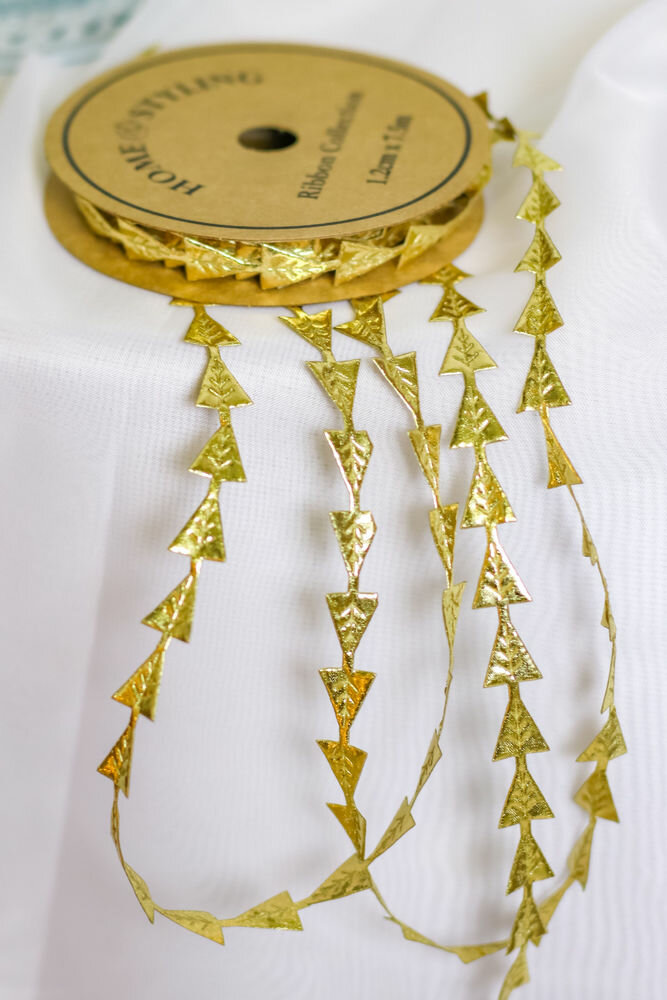 Лента для декорирования арболь: ёлочки, полиэстер, золотая, 1,2 см х 7,5 м, Koopman International CAA811840-1