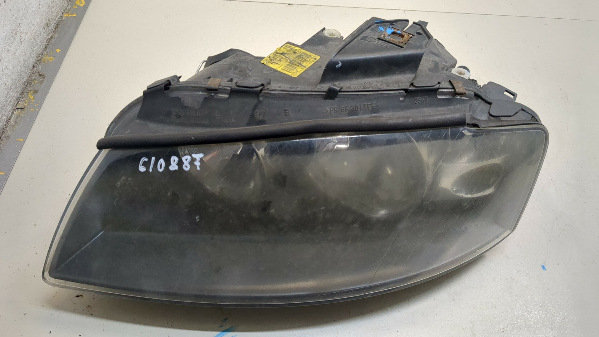 Фара (передняя) левая Audi A3 (8P) Б/У