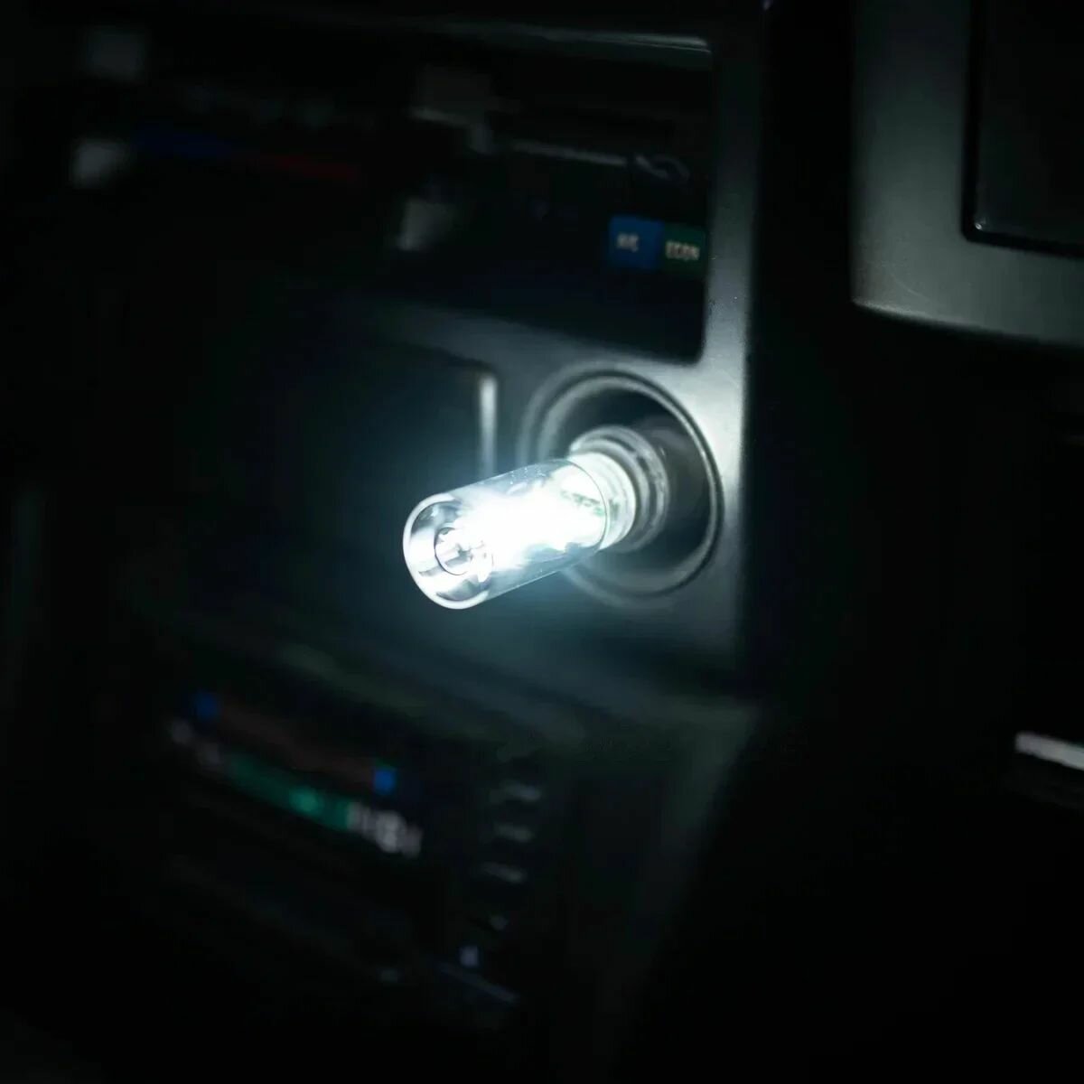 Атмосферная лампа USB формы бутылки подходит для освещения автомобиля и спальни