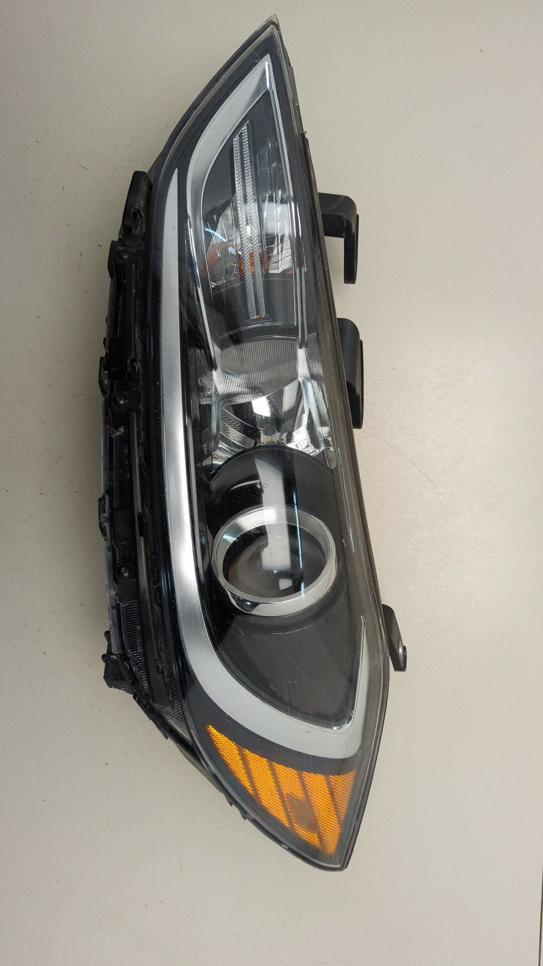 Фара (передняя) левая Hyundai Elantra Б/У