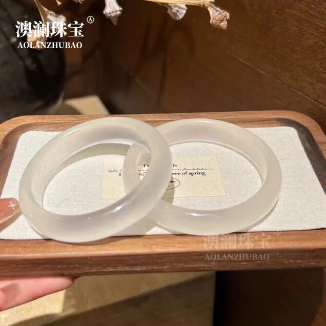 Браслет из белого лунного кварцита с высокой прозрачностью, браслет из нефрита, белый плоский браслет из благородного камня, браслет с ледяной прозрачностью.