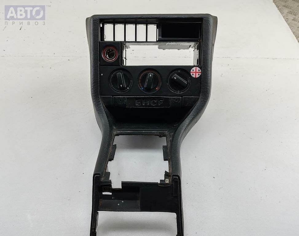 Переключатель отопителя Audi 100 C3 (1982-1991)