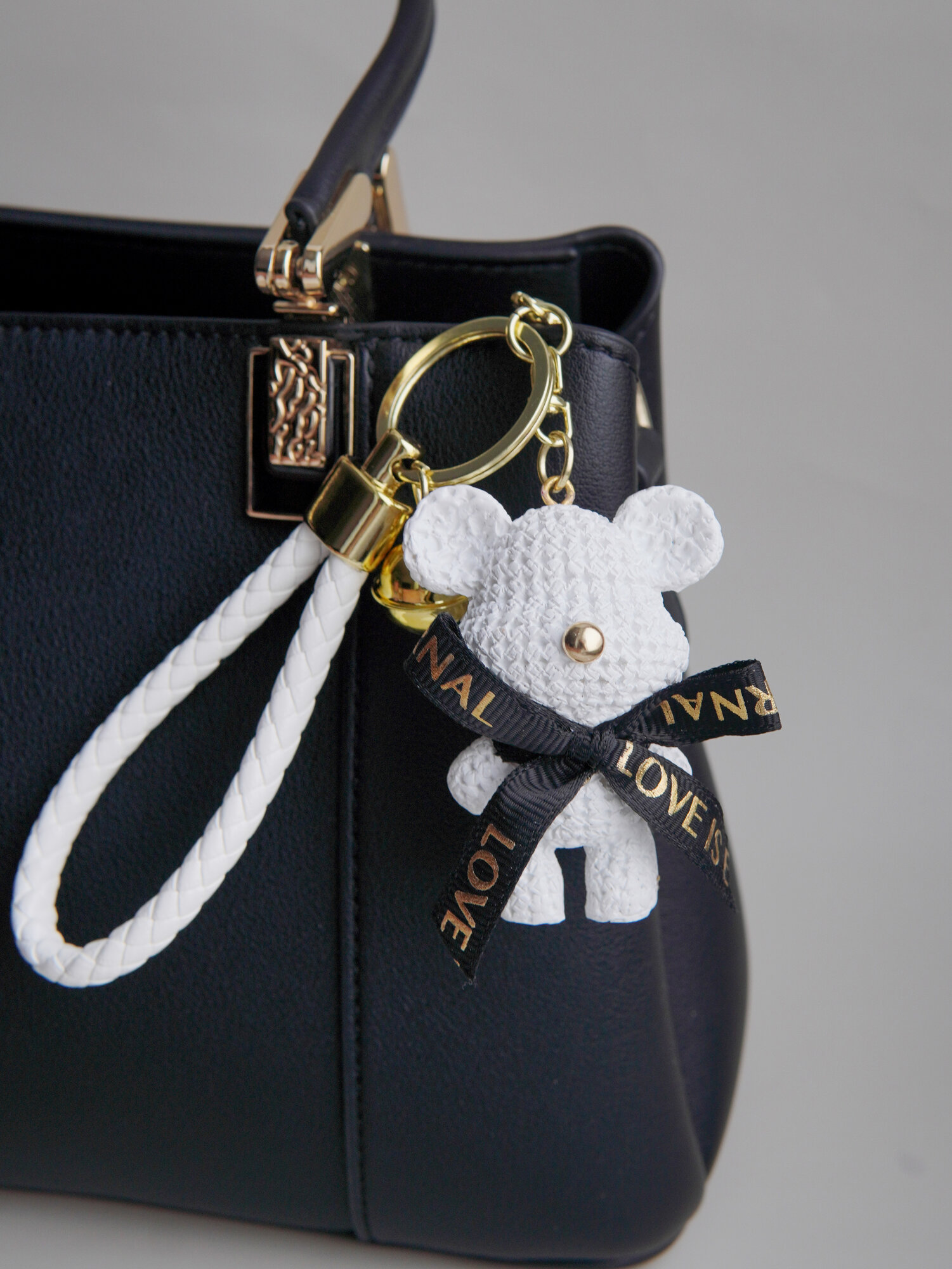 Украшение на сумку