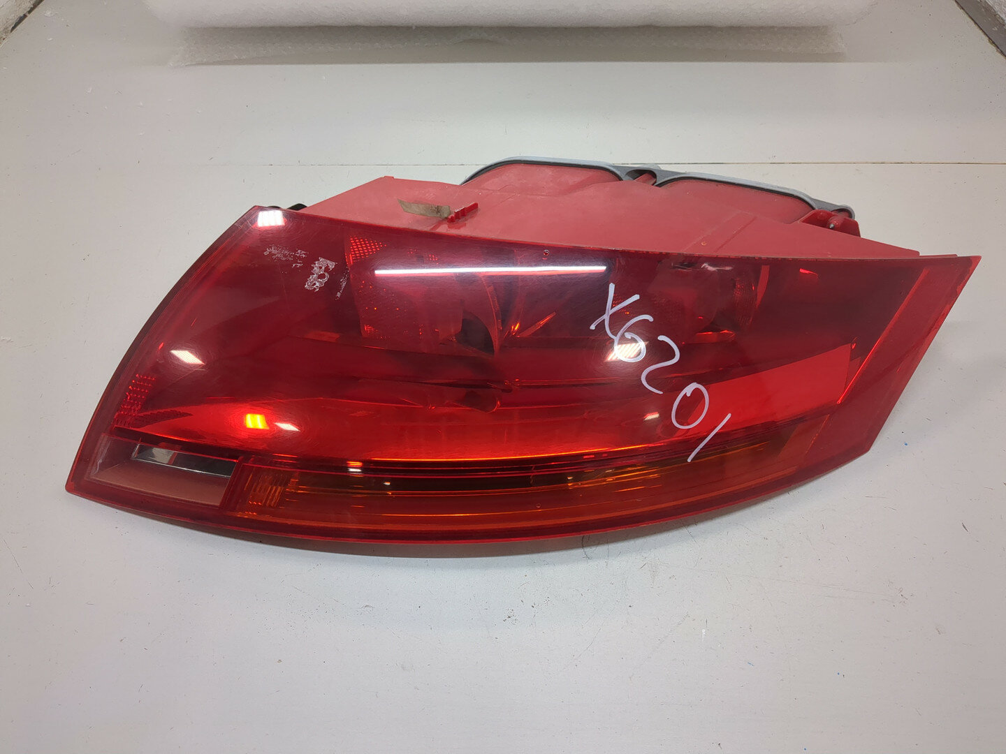 Фонарь (задний) правый Audi TT (8J) Б/У