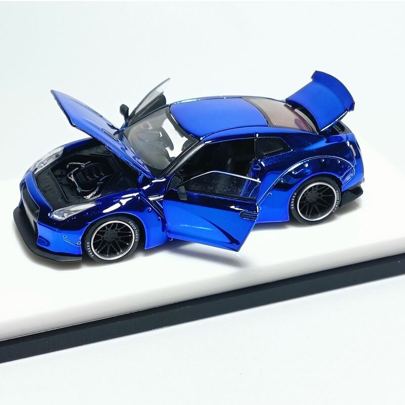 Машинка LB Ниссан, Ниссан GTR R35 OldTime 1:64 Коллекция имитационных моделей легкосплавных автомобилей