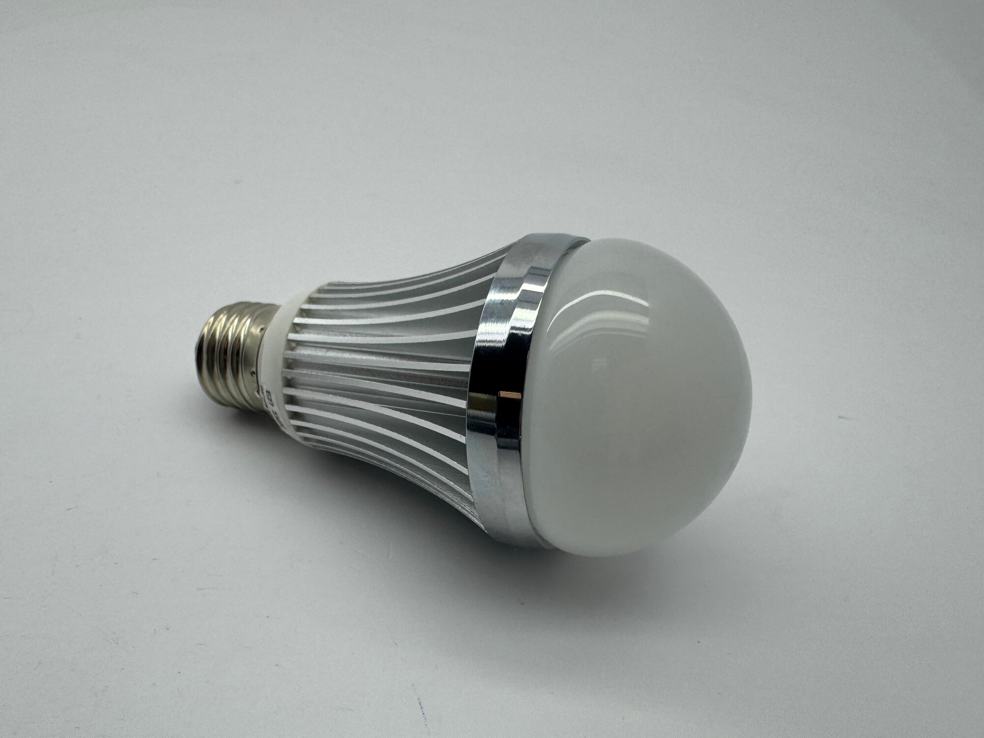 Лампочка, Цоколь: E27, 6 Вт, 5500K 230V 1 шт.