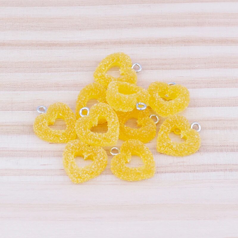 Желтые сердечные шармы из смолы, 10 шт, yellow