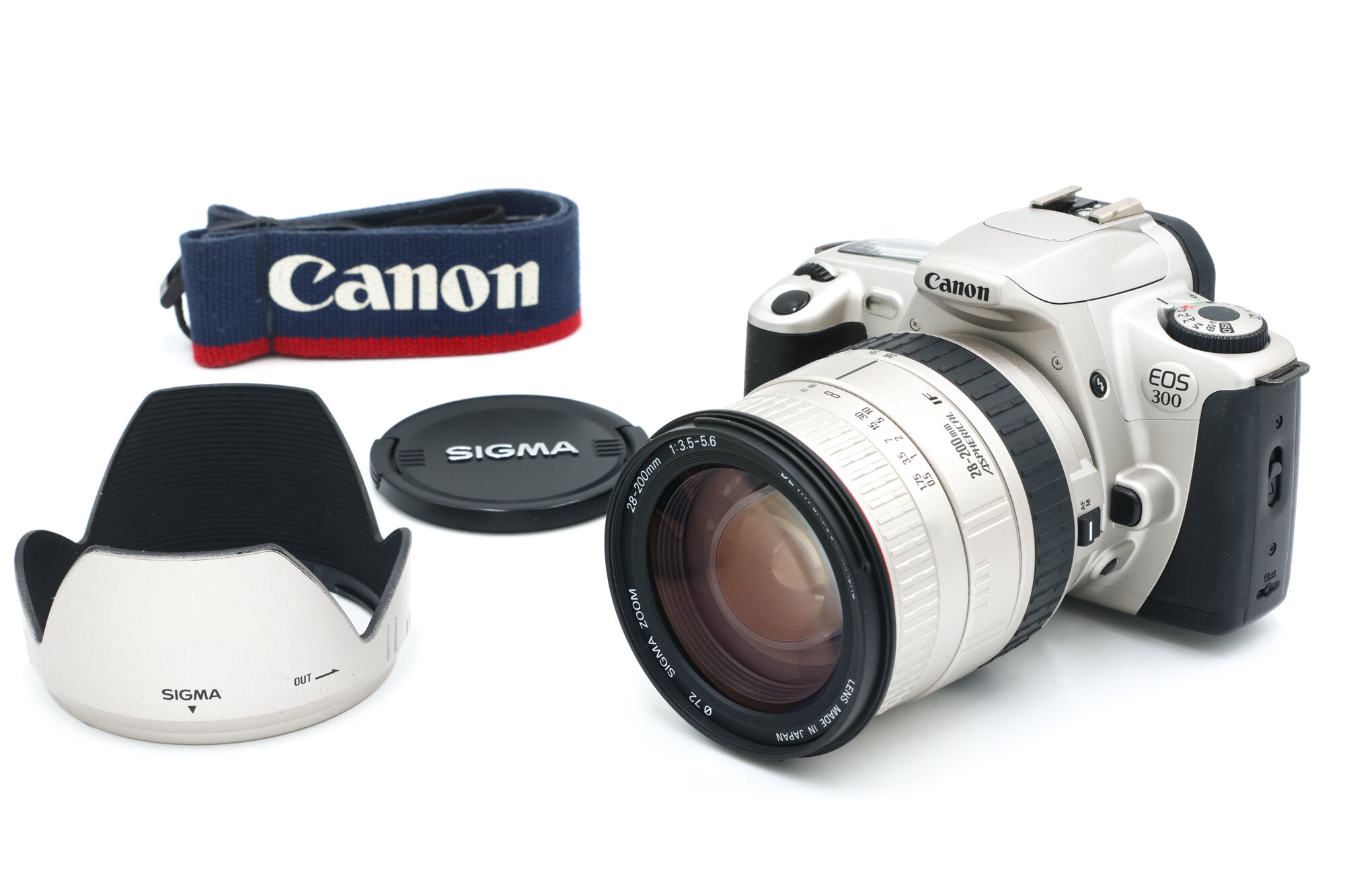 Canon EOS 300 Kit Silver + Sigma AF 28-200mm f/3.5-5.6 Silver - с.н. 5901026/300156 (состояние 5-)