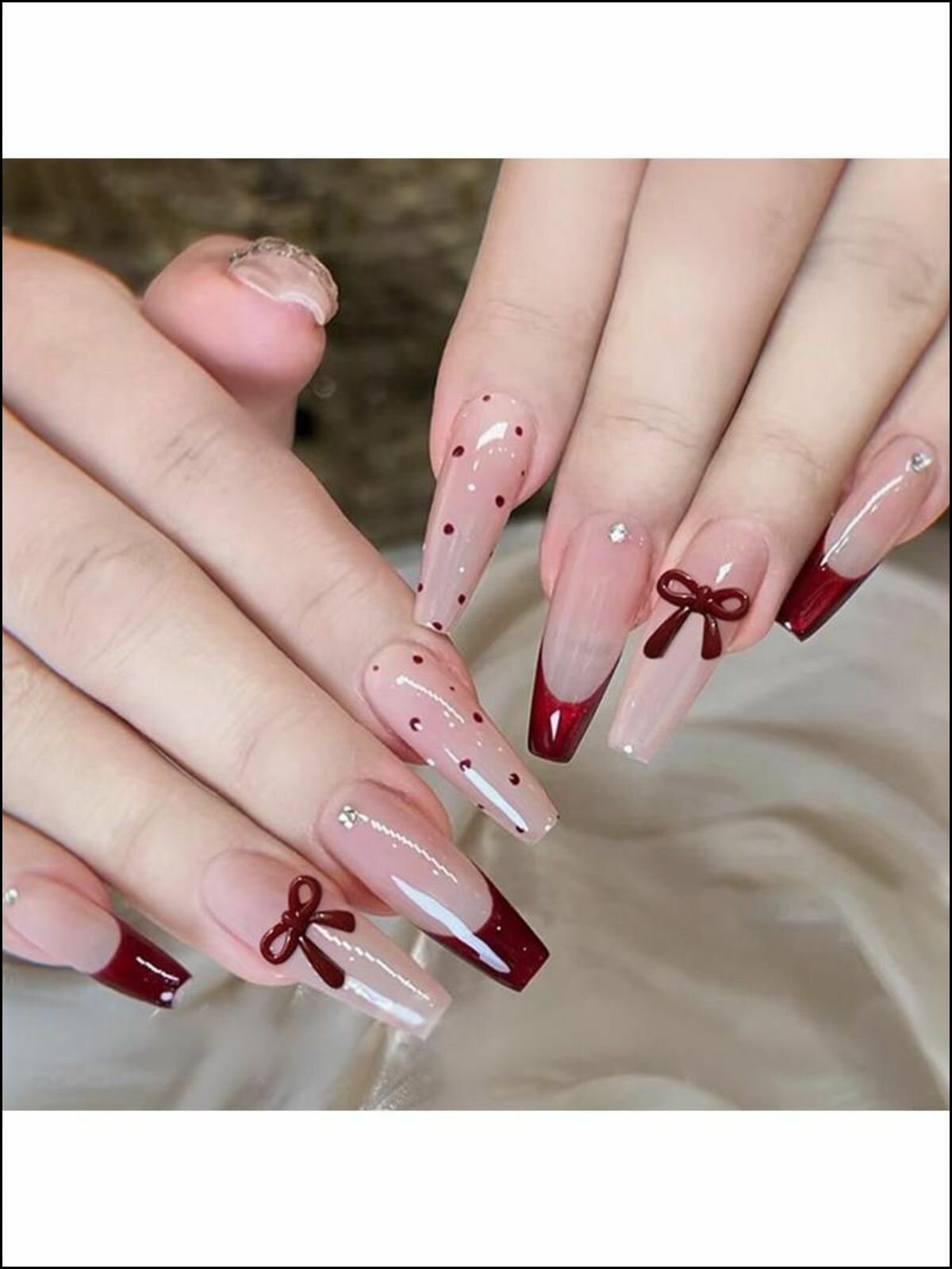 100 аксессуаров для ногтей с красными бантиками