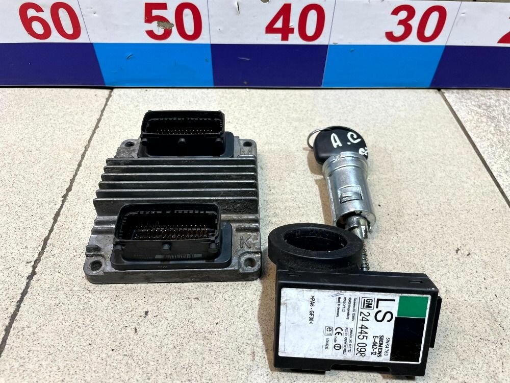 Блок управления двигателем Opel Astra G