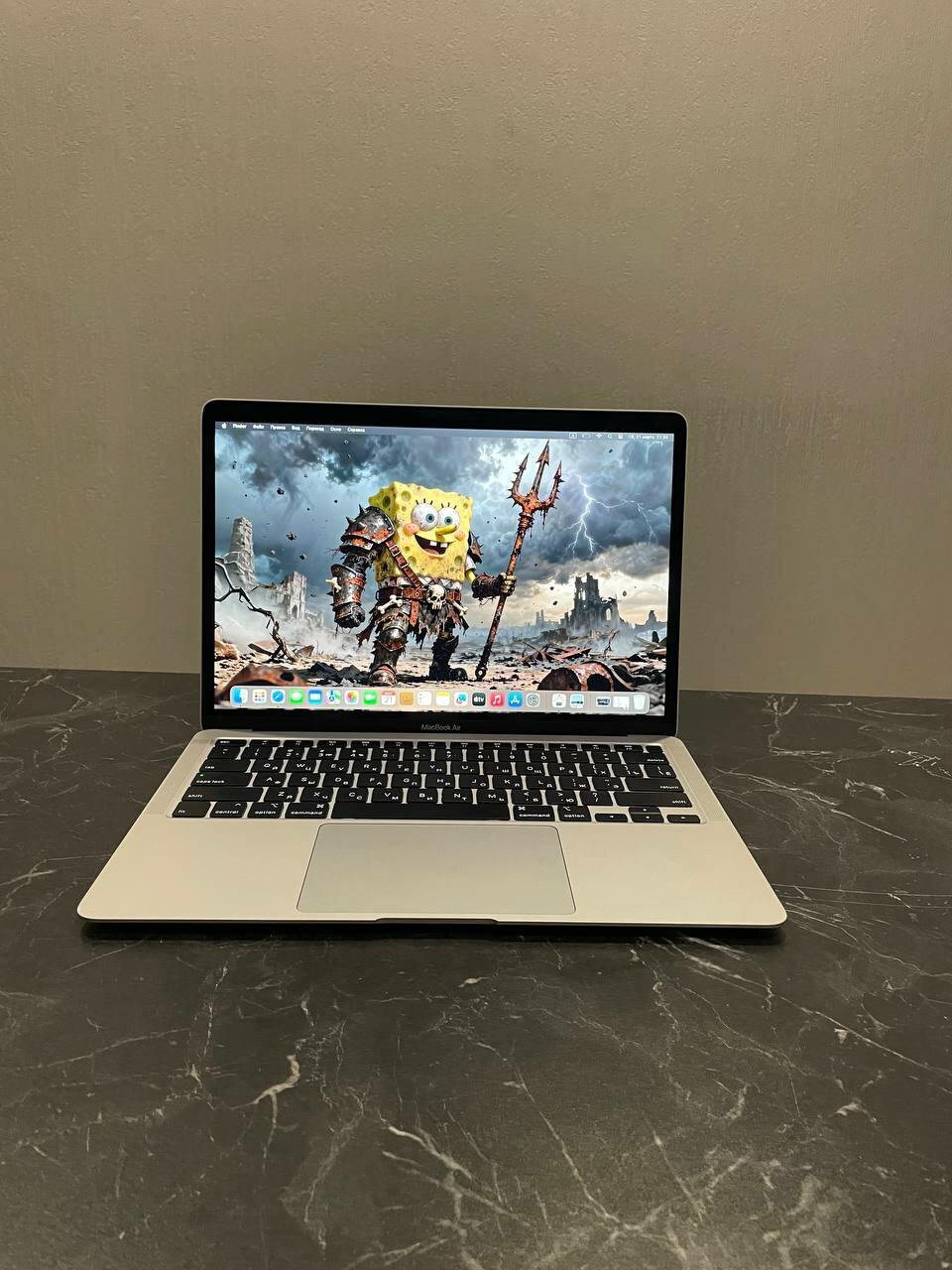 13.3" Ноутбук Apple MacBook Air 13 2020, Intel Core i3 1.1 ГГц, 8/256ГБ, LPDDR4X, Intel Iris Plus Graphics, MacOS