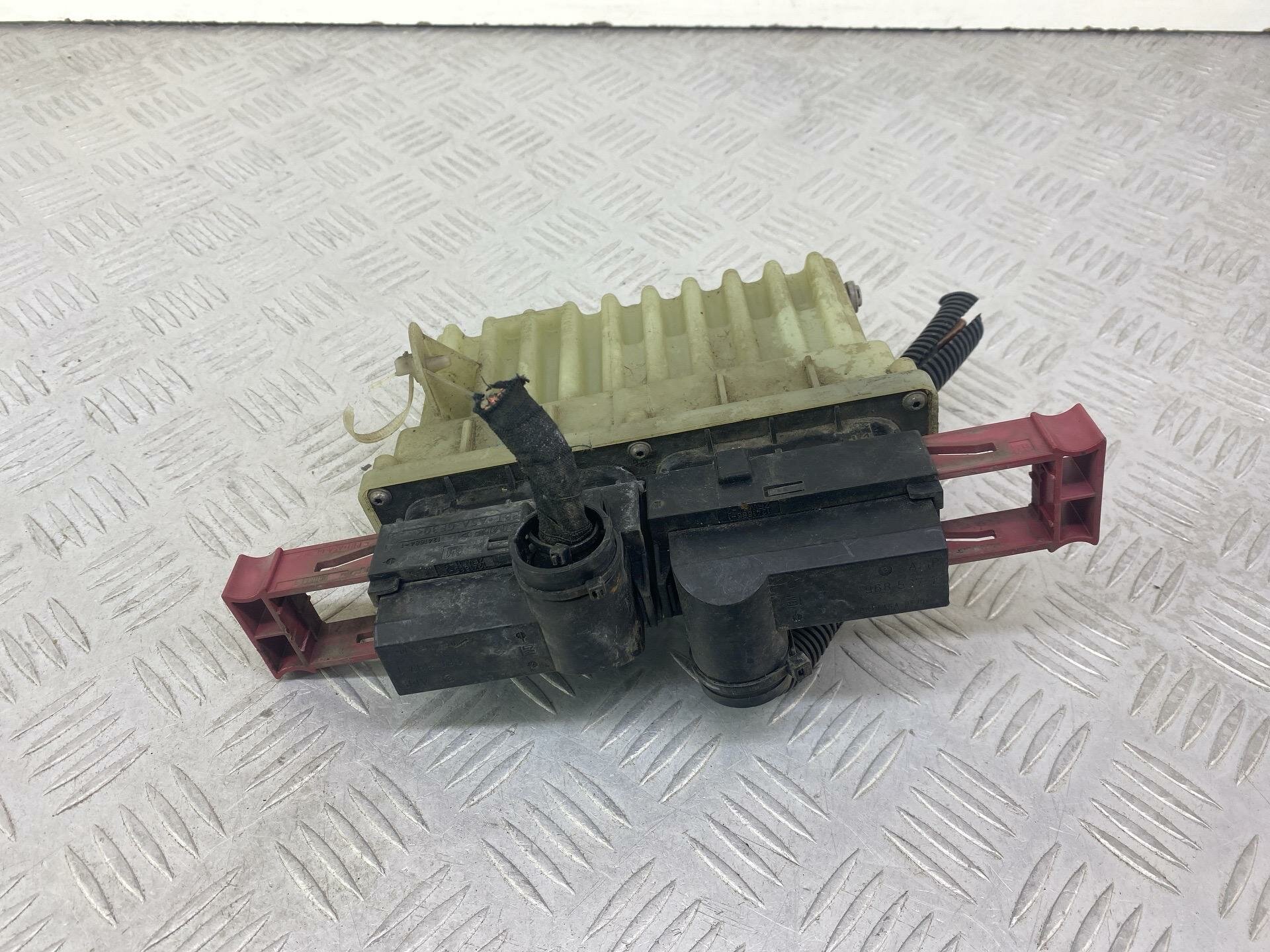 Блок управления вентилятором радиатора Opel Zafira A рест. 2005 24462346