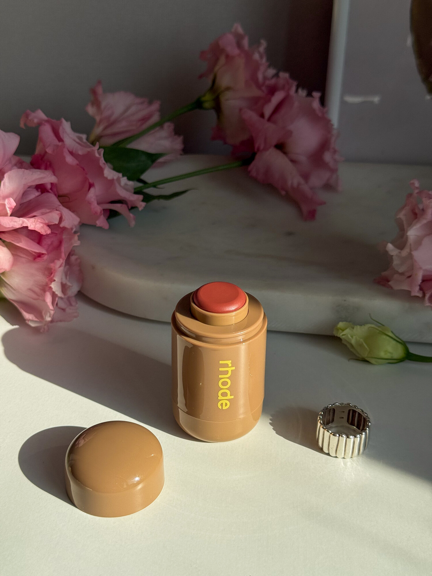 Rhode pocket blush карманные румяна в стике, оттенок Tan Line