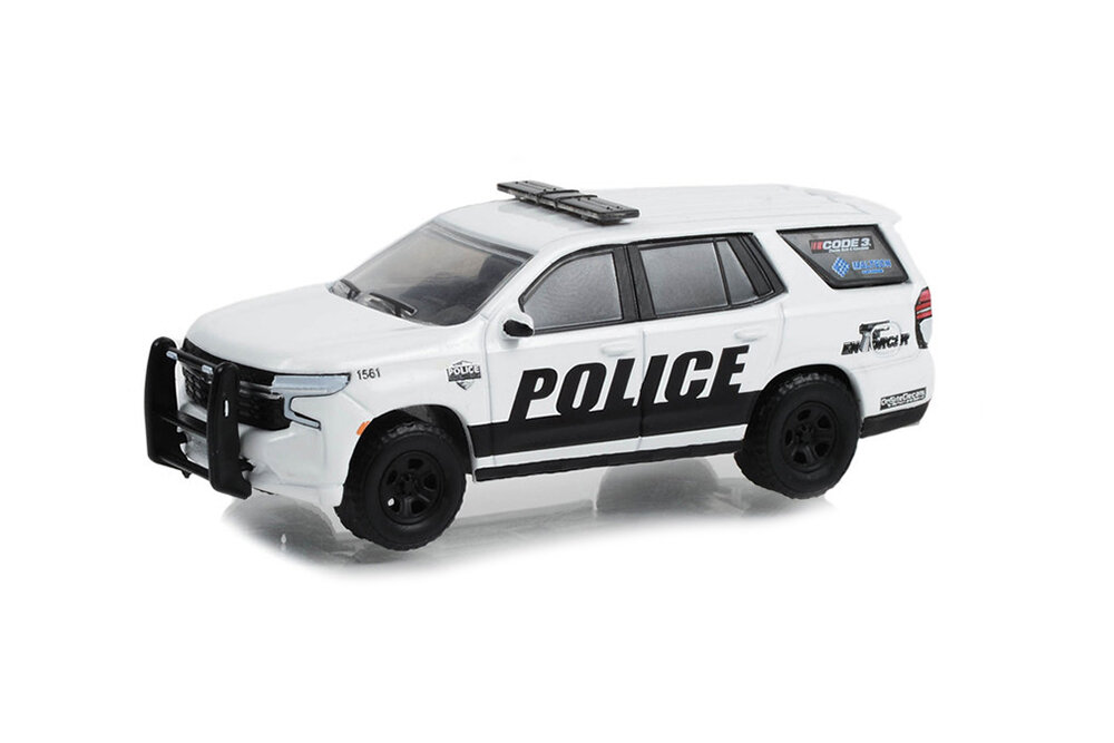 Chevrolet tahoe police pursuit vehicle general motors fleet police 2021 white (длина модели 6-10 см)