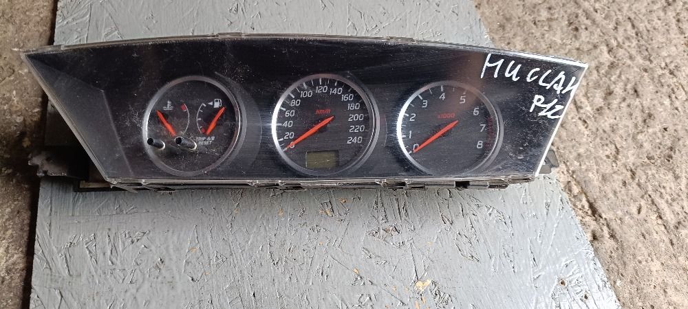 Щиток приборов Nissan primera p12