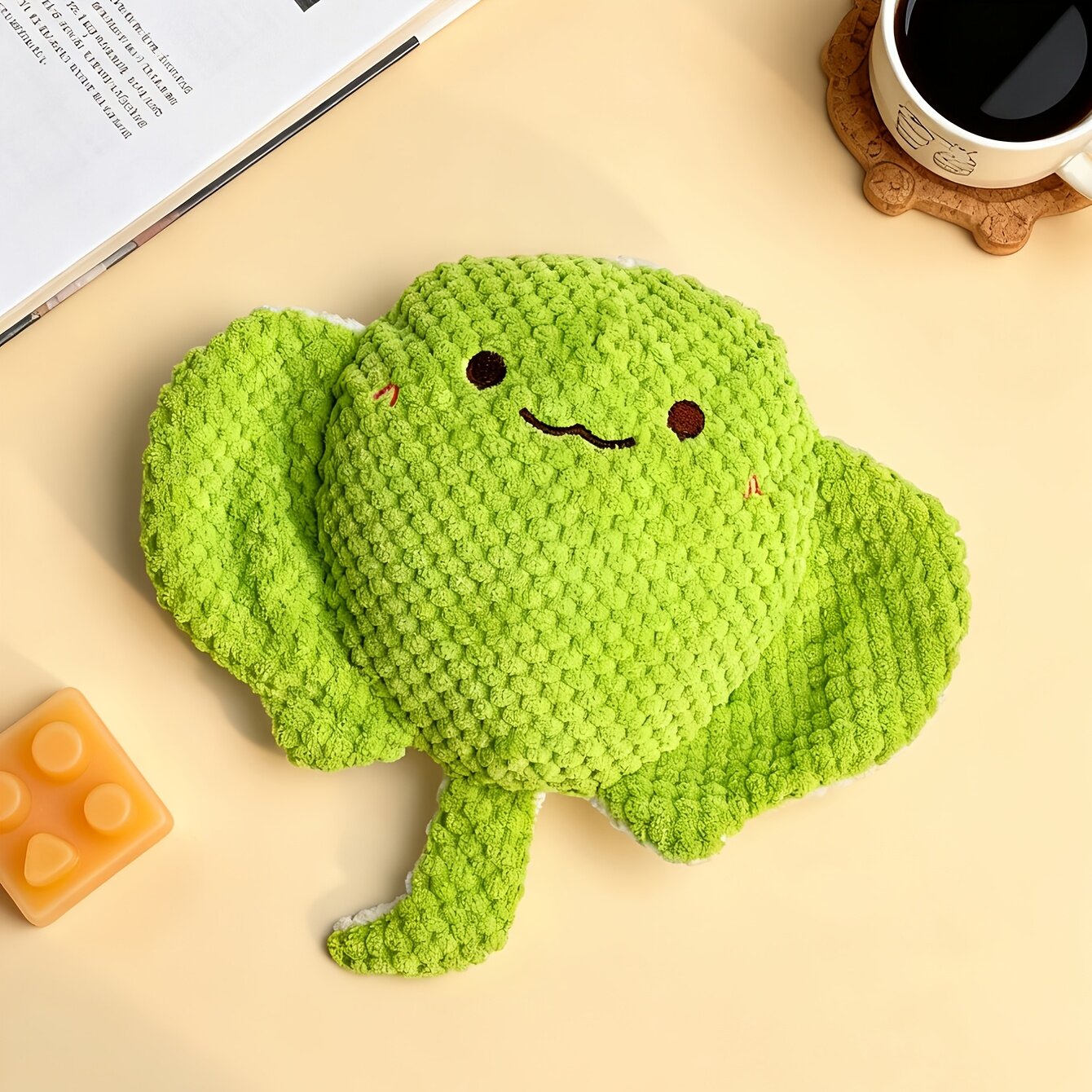 Игрушка для собак из кукурузного початка в форме ската с пищалкой, зеленая