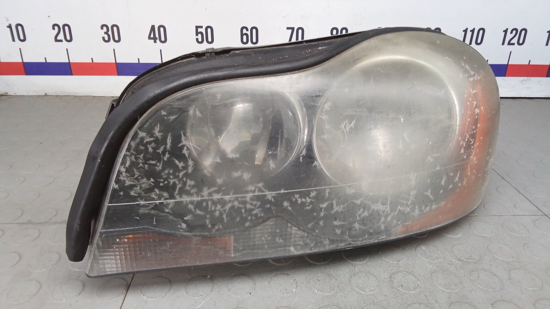 Фара левая VOLVO XC90 1