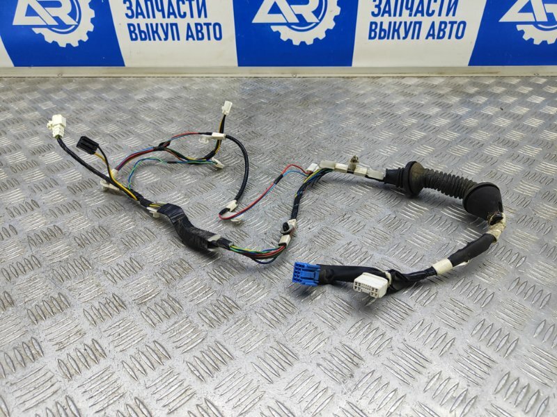 Б/У Проводка двери пер.правой Toyota Corolla 10 E150 / Тойота Королла 150 E150 1.6 1ZRFE 124 Л.С 2008