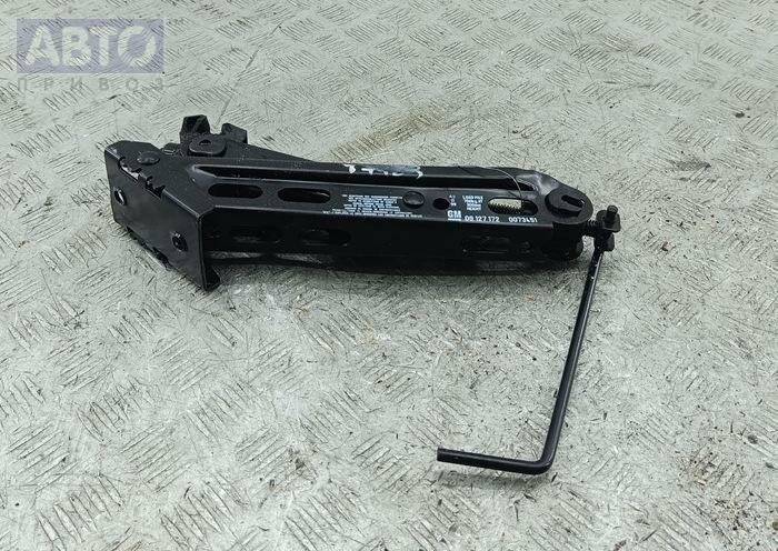 Домкрат Opel Astra G (1998-2004)