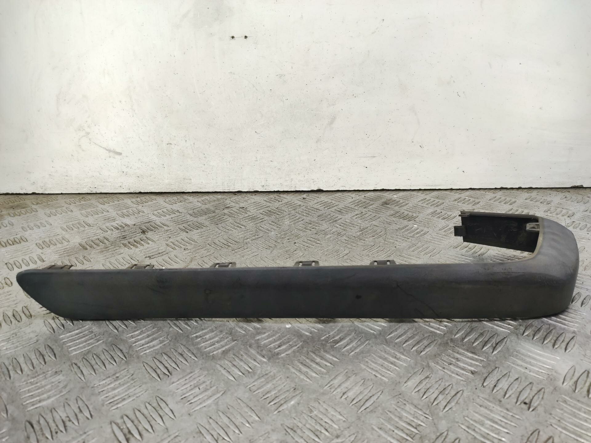 Молдинг заднего бампера левый Volvo V70 2 2001 9484232LH