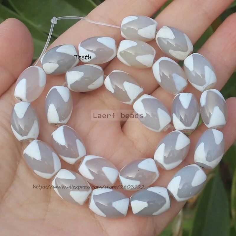 Бусины Дзи из агата, белые, Teeth, 8 шт.