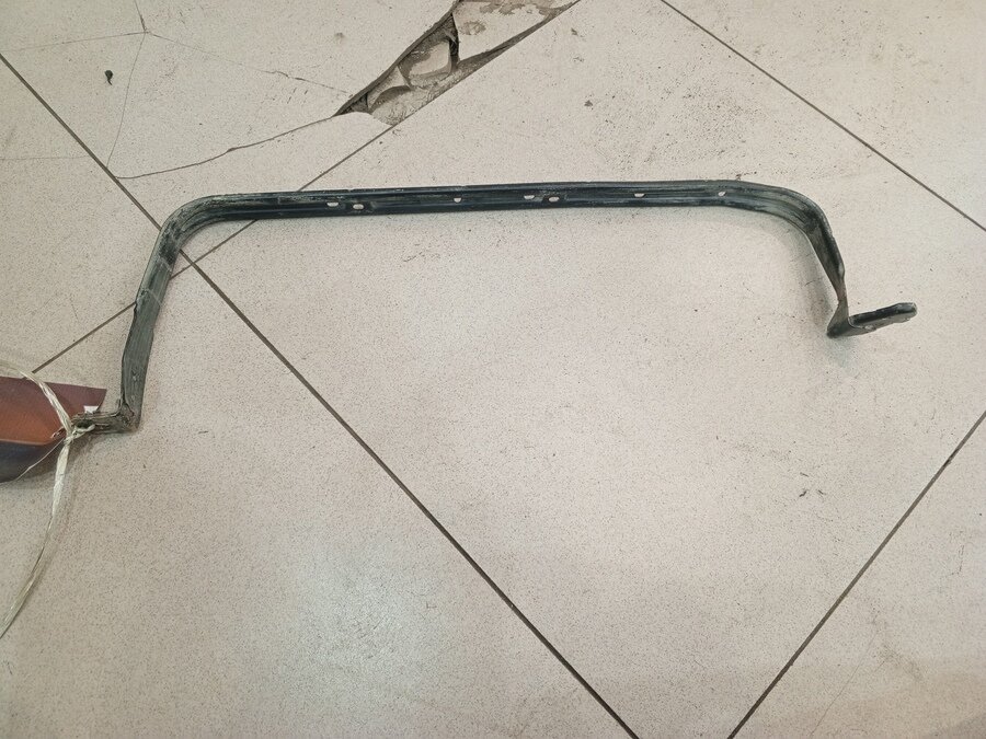 Лента крепления бензобака от Ford Mondeo 3 2000-2007