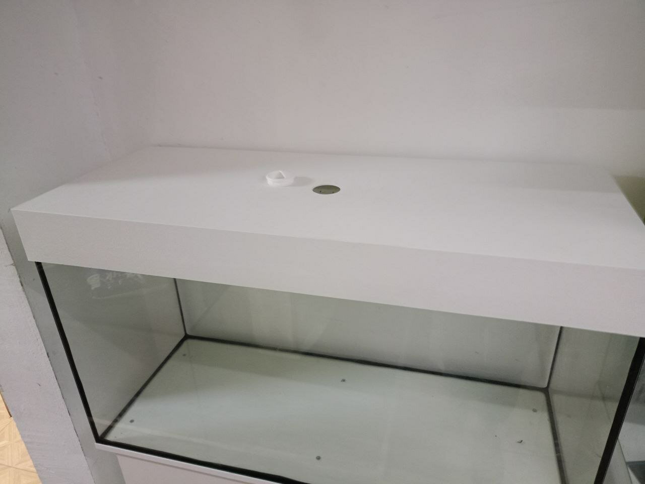 Аквариум 200л пластиковая крышка+диодный свет