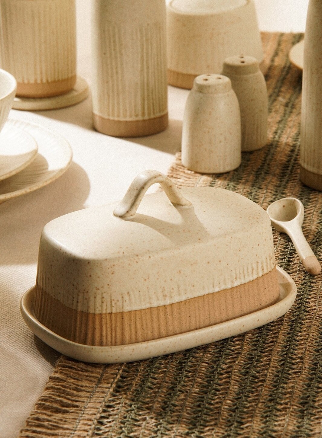 Маслёнка керамическая SL Home «Виенто», 18,5×13×10,5 см, цвет бежевый