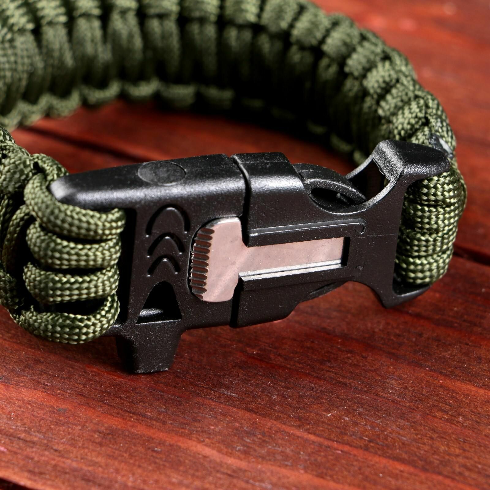 Браслет для выживания 3 в1, 1 штт. (паракорд 2 м, свисток, огниво), тёмно-зелёный, 25.5 х 2.5 см, 3 м