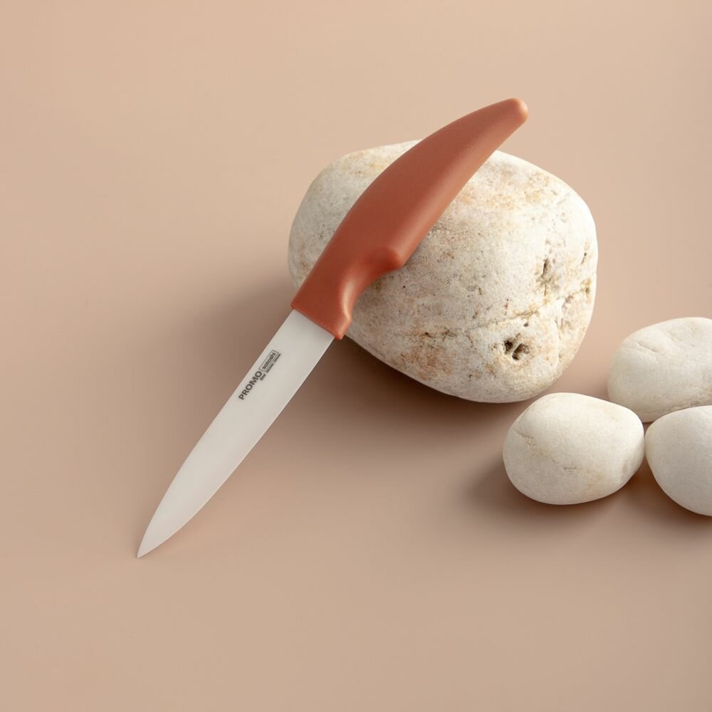 Нож. Кухонный нож универсальный керамический. Длина лезвия 10см.