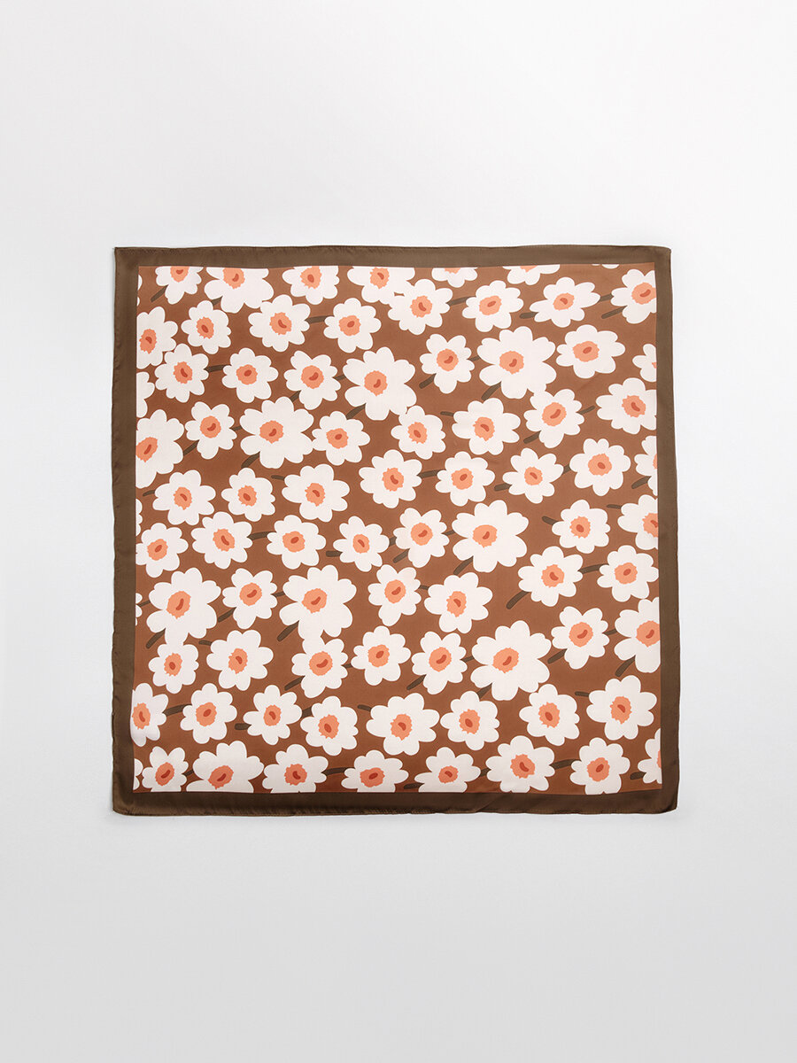 Платок из гладкой атласной ткани с принтом для женщин