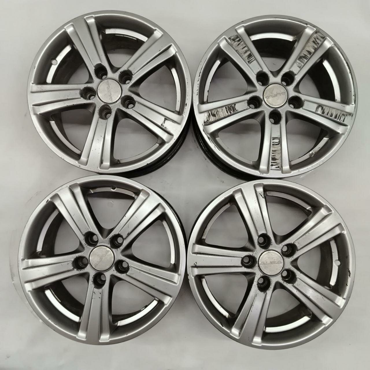 Колесные диски Replica 15x6 PCD 5x108 D67.1 ET43 (Реплика)