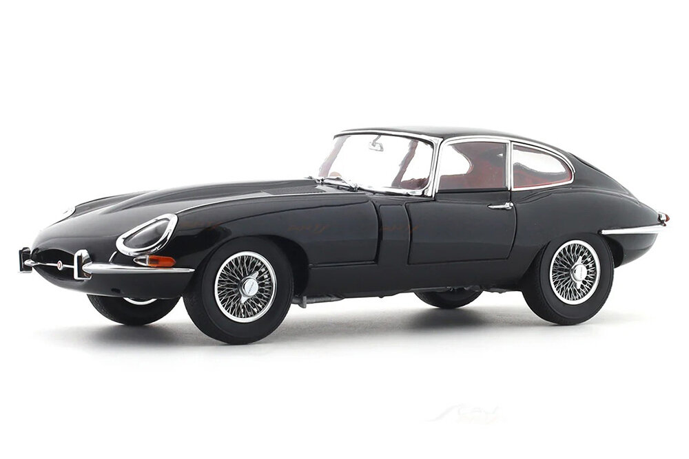 Модель коллекционная KYOSHO Jaguar e type coupe 1961 black / ягуар и-тайп черный