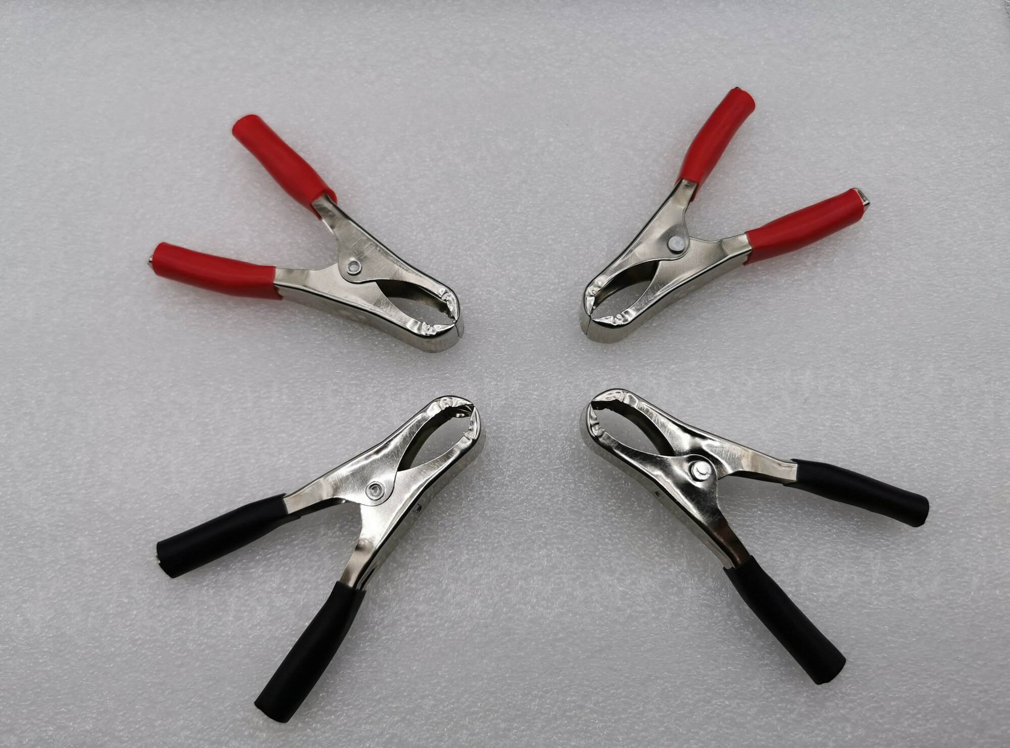 Зажим "Крокодил", 15А, 70 мм, комплект 4 шт, 2шт красный + 2шт черный