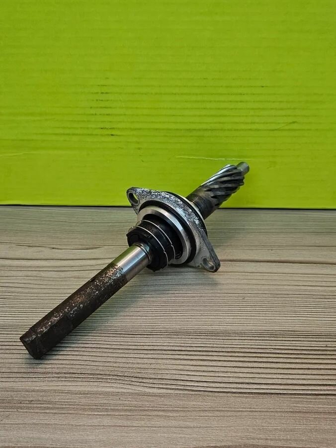 Червяк рулевой рейки mercedes gla x156