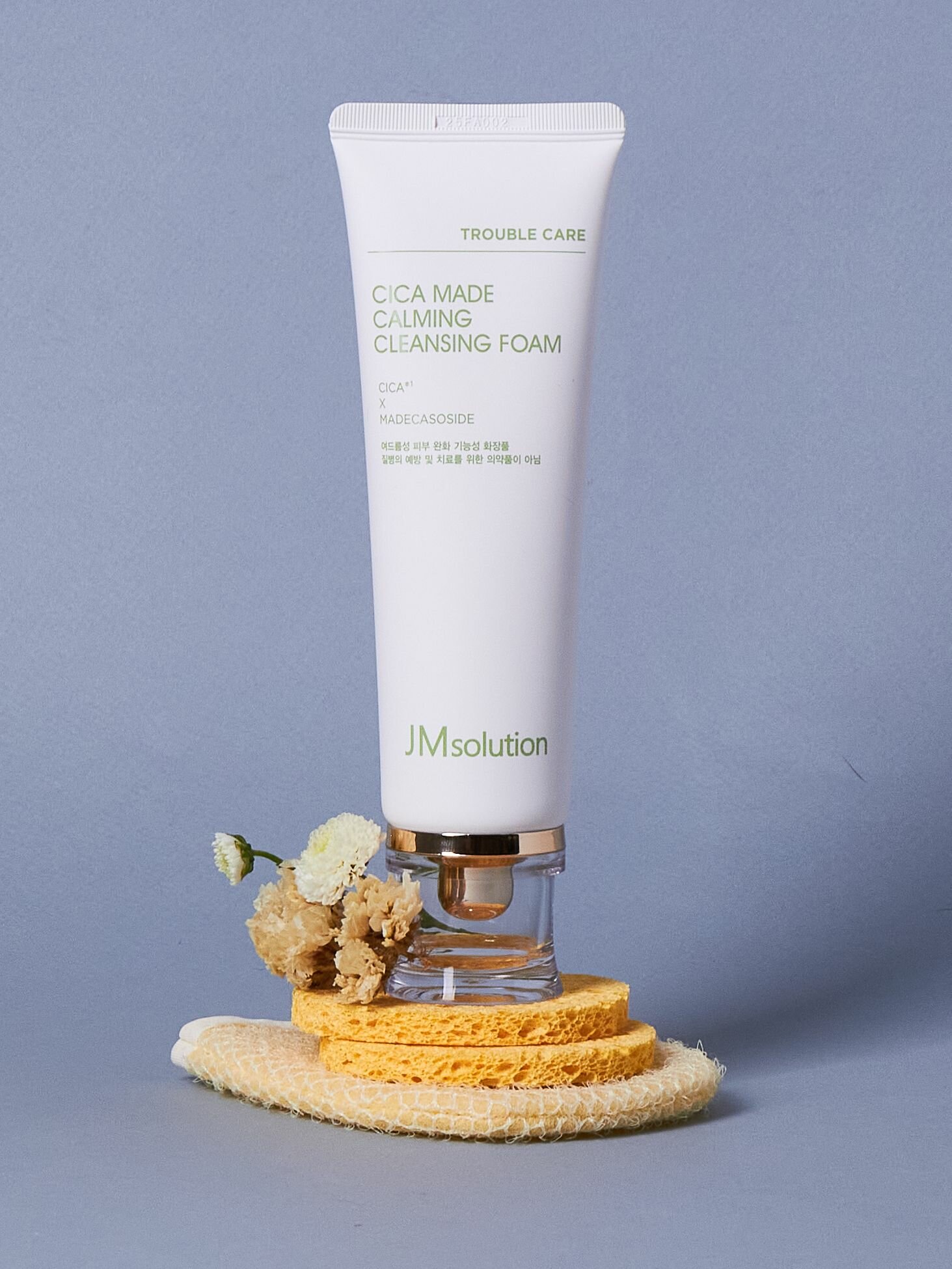 JMsolution Пенка для умывания с центеллой и мадекосисом 120 мл Cica Made Calming Cleansing Foam