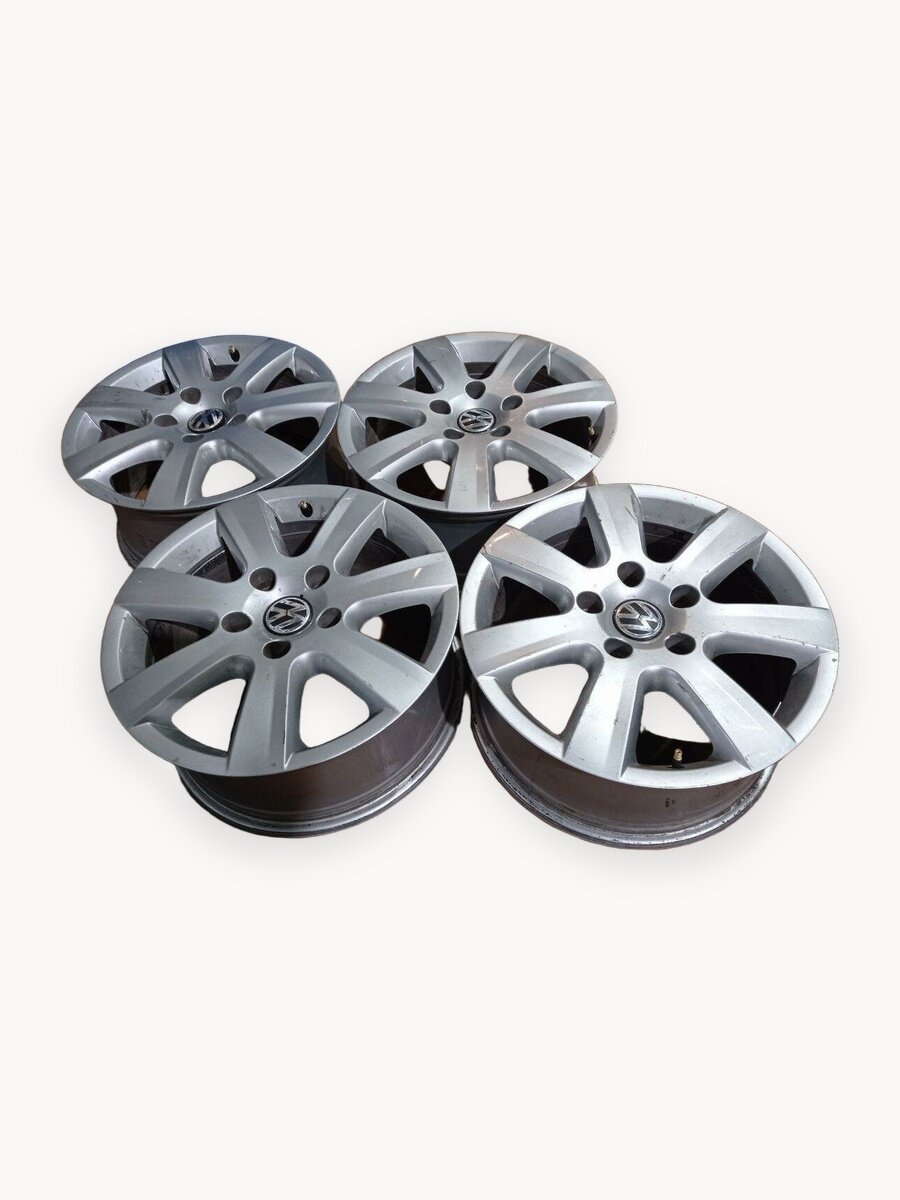 Колесные диски Volkswagen 17x7.5 PCD 5x130 D71.6 ET50 Серебристый (оригинал)