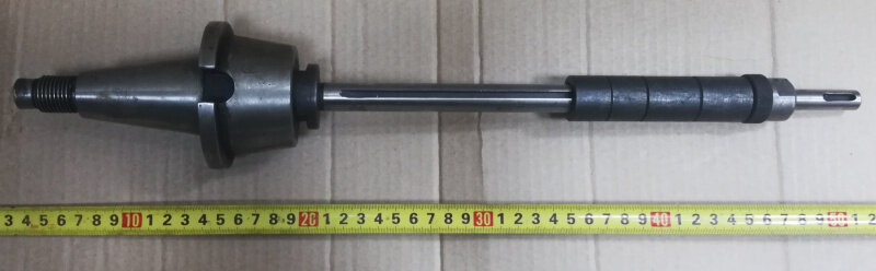 Оправка 7:24 ISO 40 под дисковые фрезы L 240 мм, d 16 мм с упорной резьбой М 20 х 2 для ALG, DECKEL, RIKEN