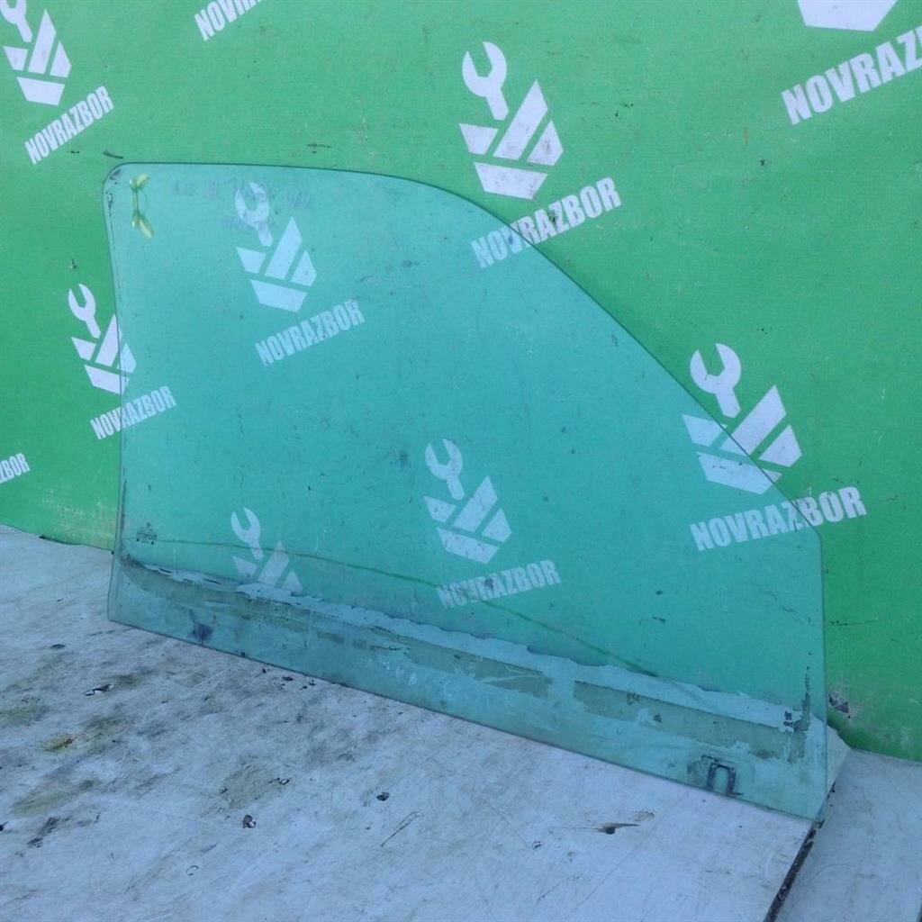Стекло двери передней левой VW Golf 3 Vento 91-97
