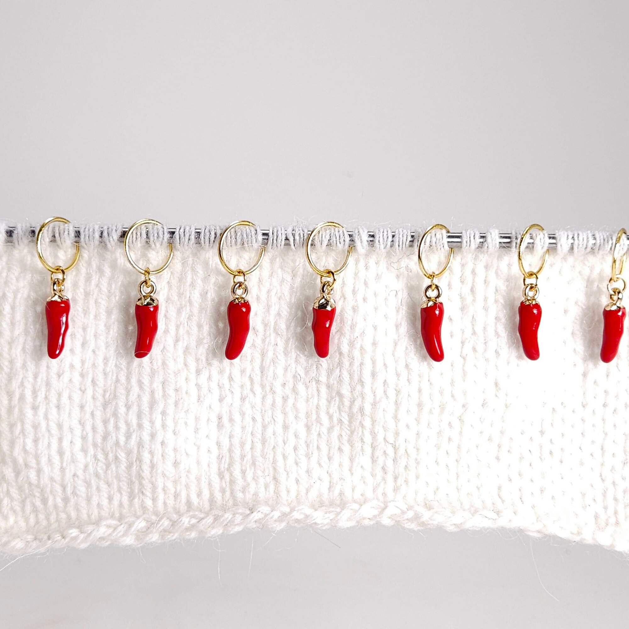 Маркеры для вязания"Перцы", на кольцах , металл, эмаль , красные ,8 шт.