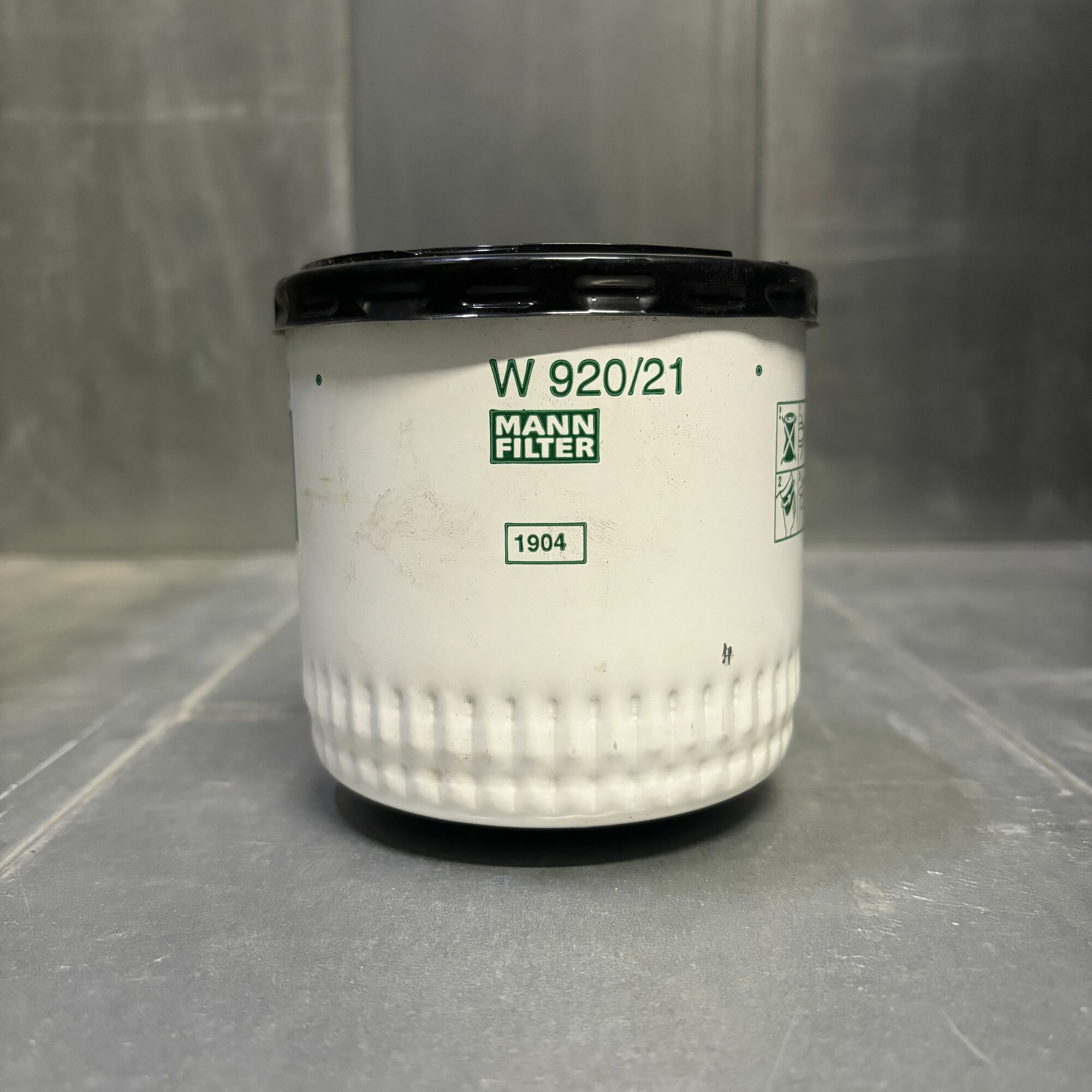 W 920/21 Фильтр масляный MANN+HUMMEL для ATLAS COPCO, CASE, HYUNDAI, JOHN DEERE