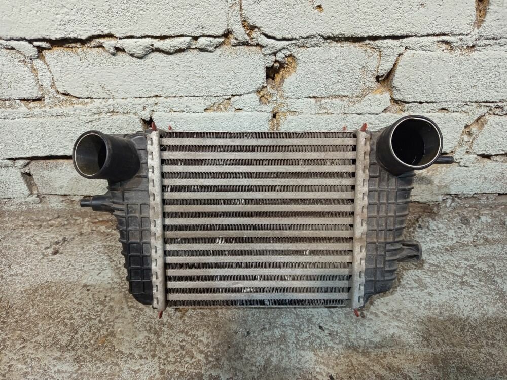 Радиатор интеркулера Nissan Note/Micra 14413hd0c