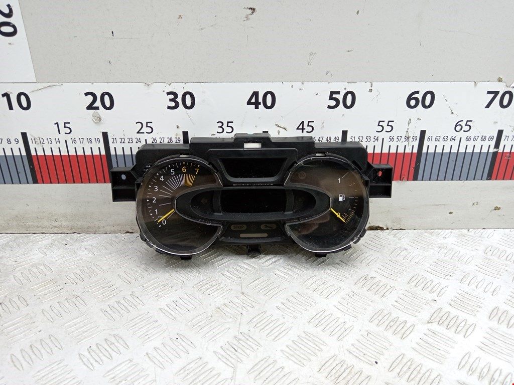 Панель приборная (щиток приборов) / 1903994 248108772R 248100202R для Renault Captur (с пробегом)